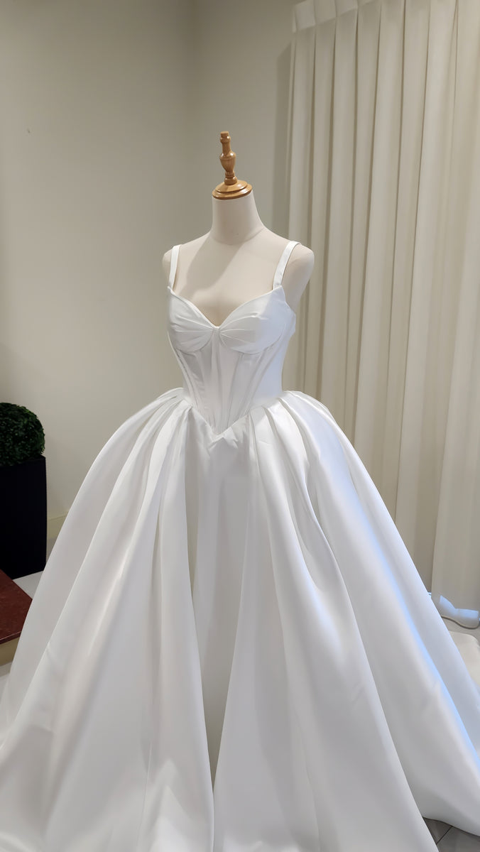 Rome OC – Eve Roberts Bridal