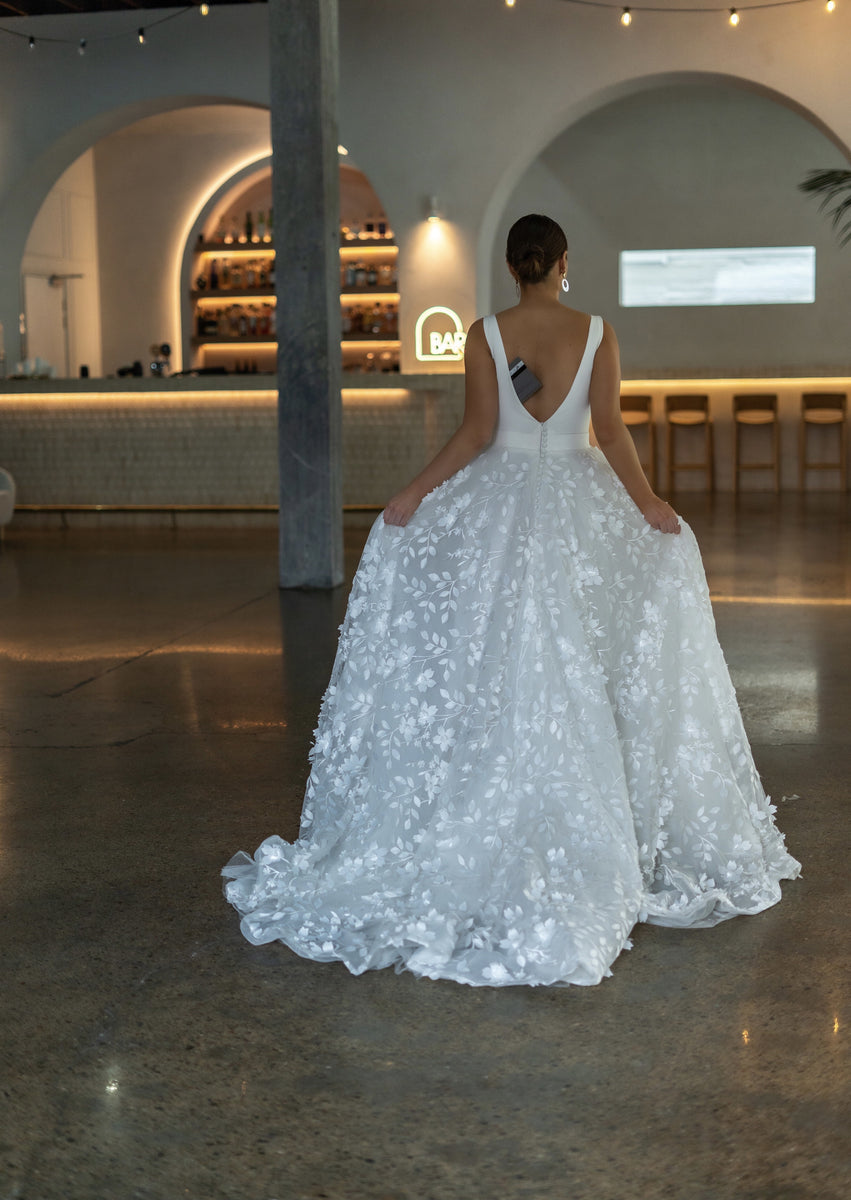 London OC – Eve Roberts Bridal