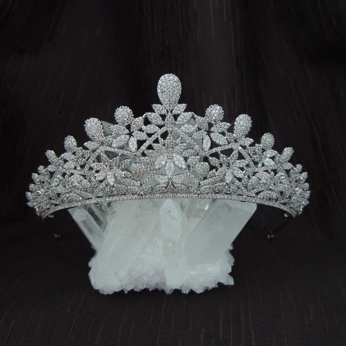 Samantha Grand Crown – Eve Roberts Bridal