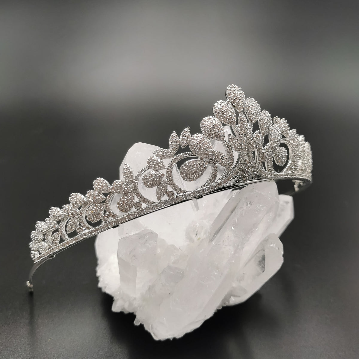 Ediliza Grace Crown – Eve Roberts Bridal